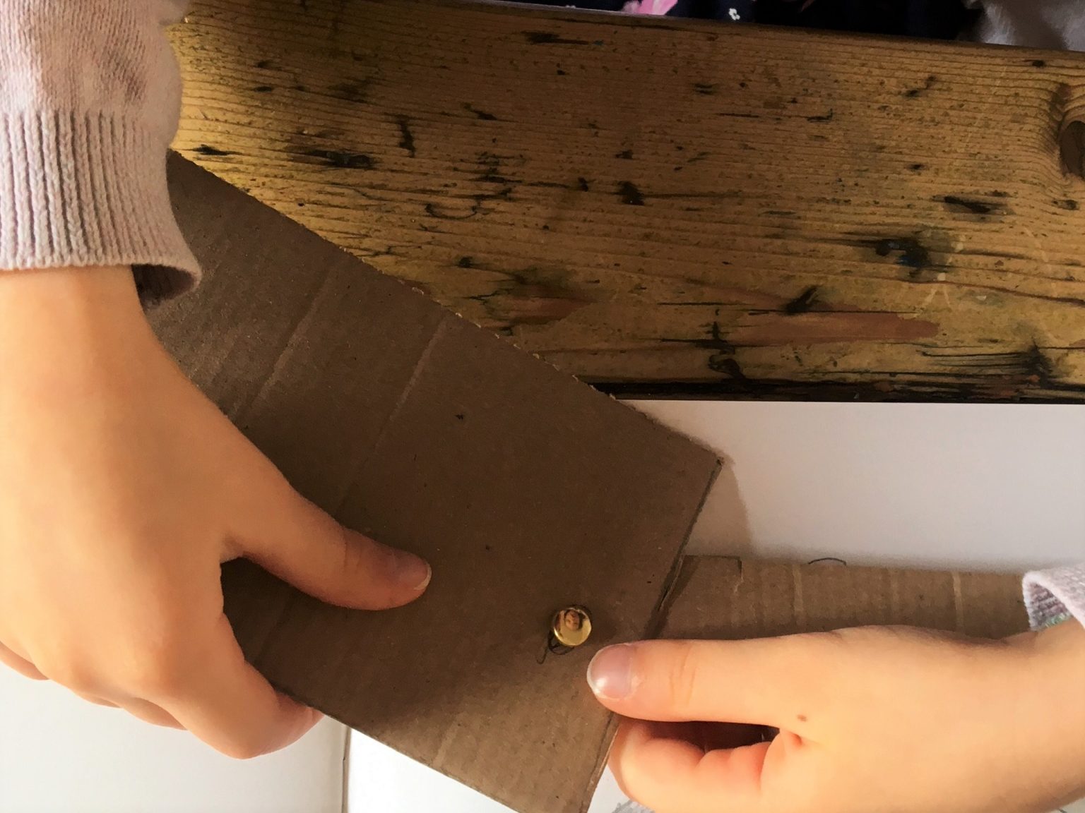 Rachel T card robot – using split pins